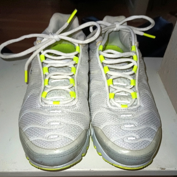 Nike | Shoes | Nike Air Max Plus Tn Reflective Logo Gray 7y | Poshmark